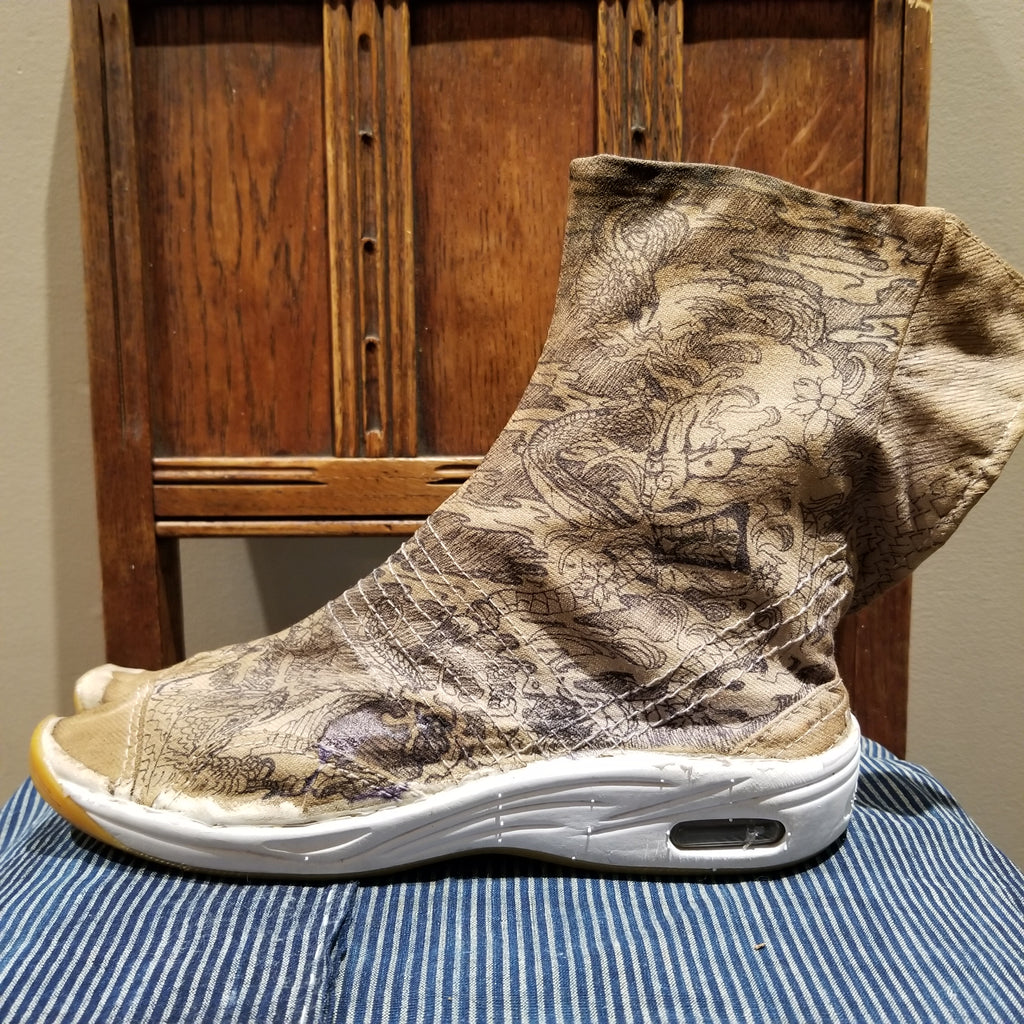 Bleach, Naruto Susanoo & Japanese Samurai Design Tabi Shoes with Coffe ...