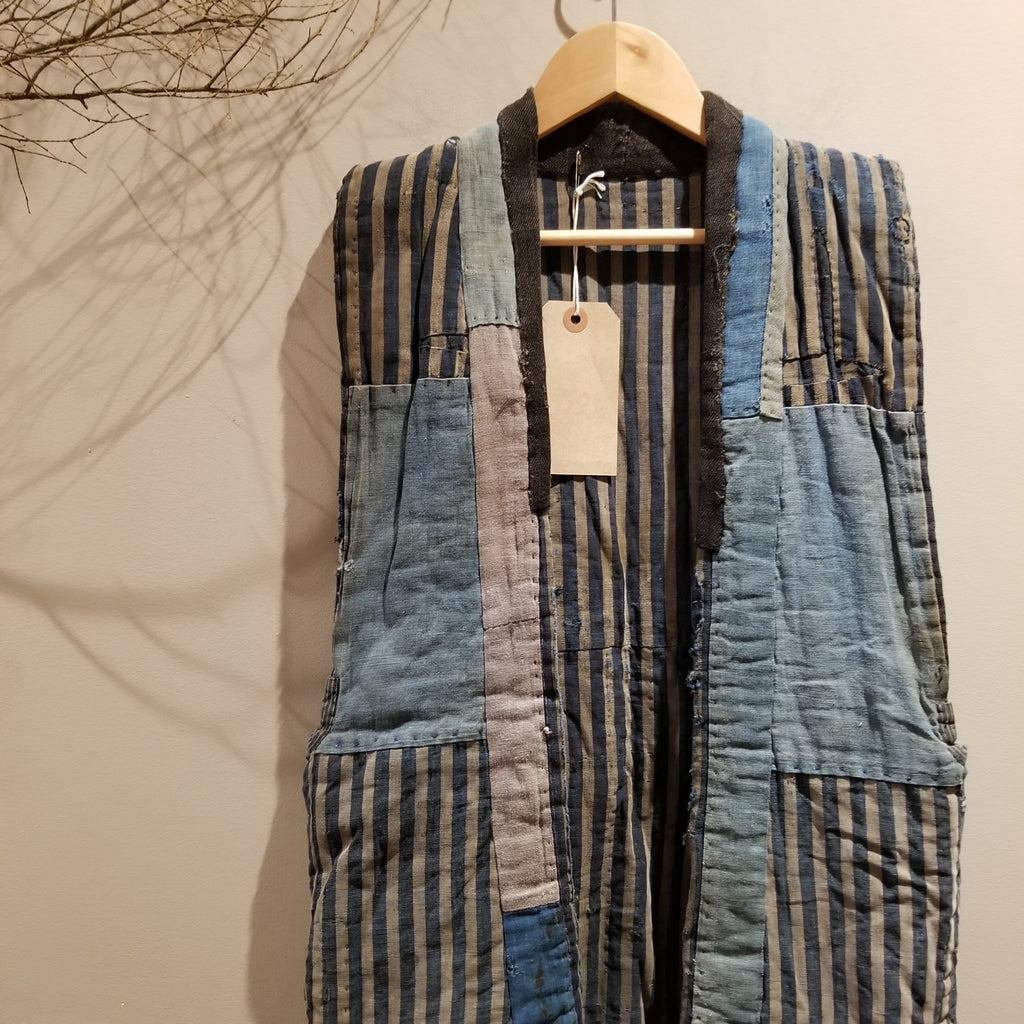 Boro Sashiko Faded Indigo Shima Reversible Peasant's Vest - Siamurai